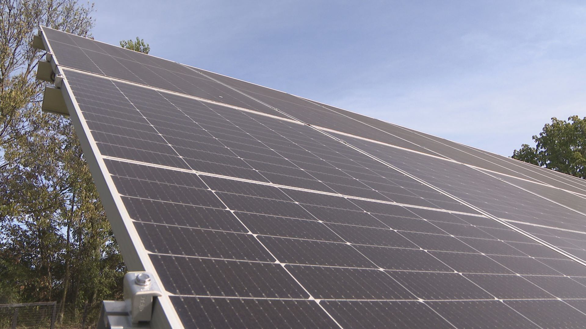 Madison Gas and Electric Fitchburg solar project now operational