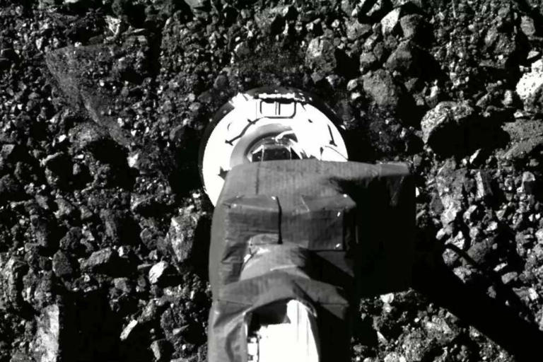 Life in space? NASA discovers essential substances for life on a ...