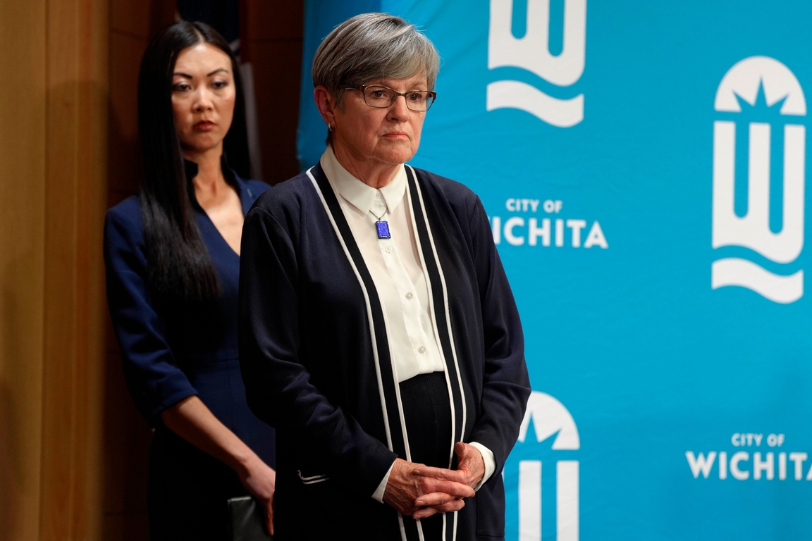 Kansas Gov. Laura Kelly, Wichita mayor hold press conference on DC crash