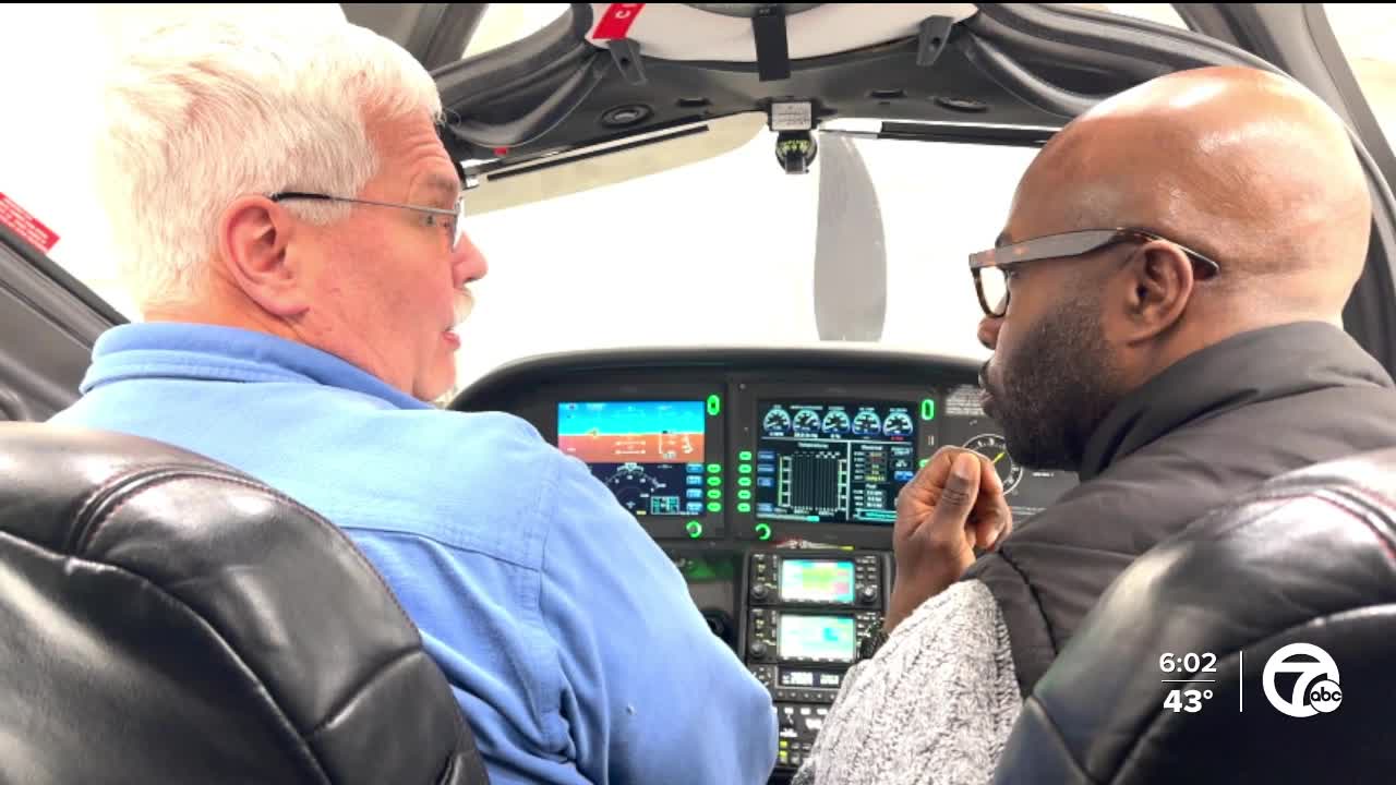 Aviation expert, former FAA employee shares insights on mid-air collision