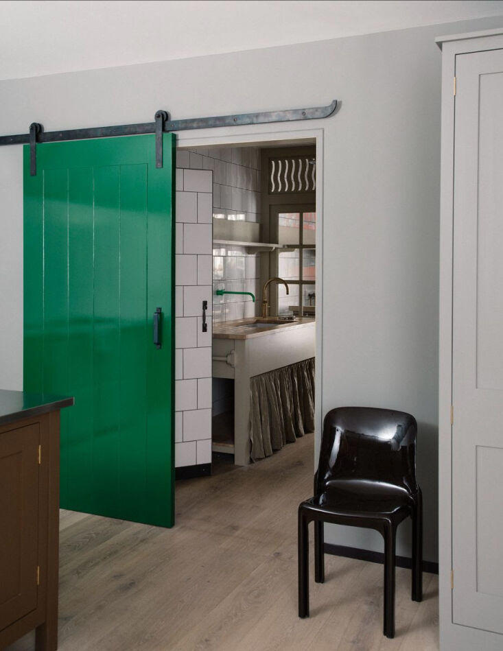 Kitchen of the Week: A Plain English Kitchen Palette Inspired by a ...