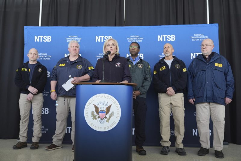 NTSB leads investigation into deadly DC plane crash