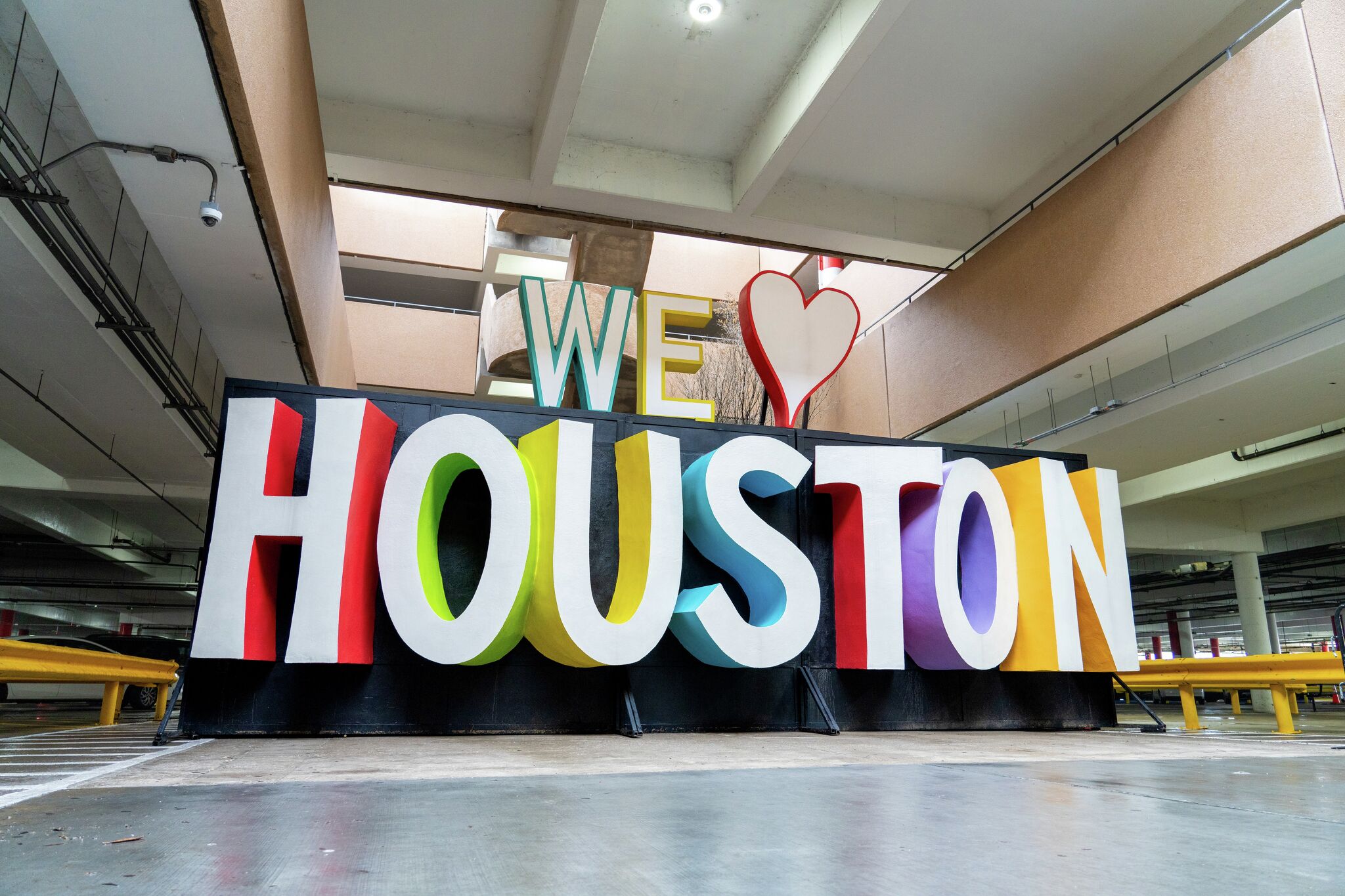 New, smaller 'We Love Houston' sculpture installed at William P. Hobby