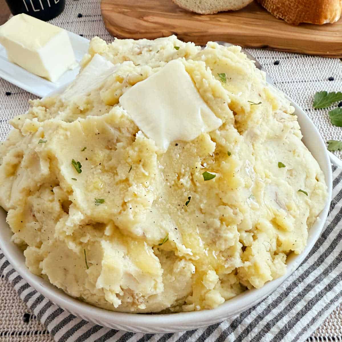 Easy Mashed Potatoes with Skin