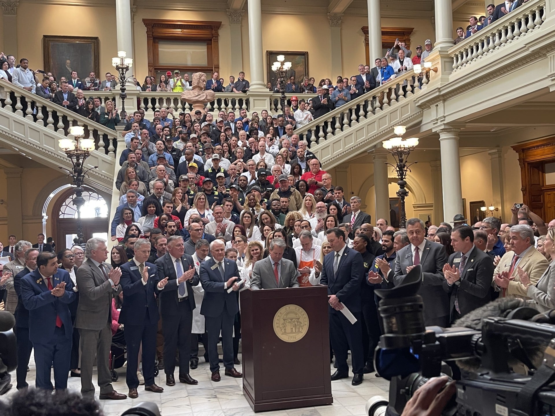 Gov. Kemp unveils plan for tort reform, says it will lower insurance costs