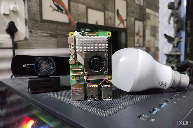 4 Reasons You Should Get a Raspberry Pi Over an Arduino