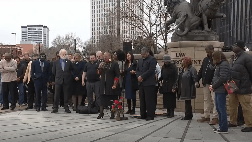 Wichita residents gather in prayer, honoring 67 lives lost in tragic ...