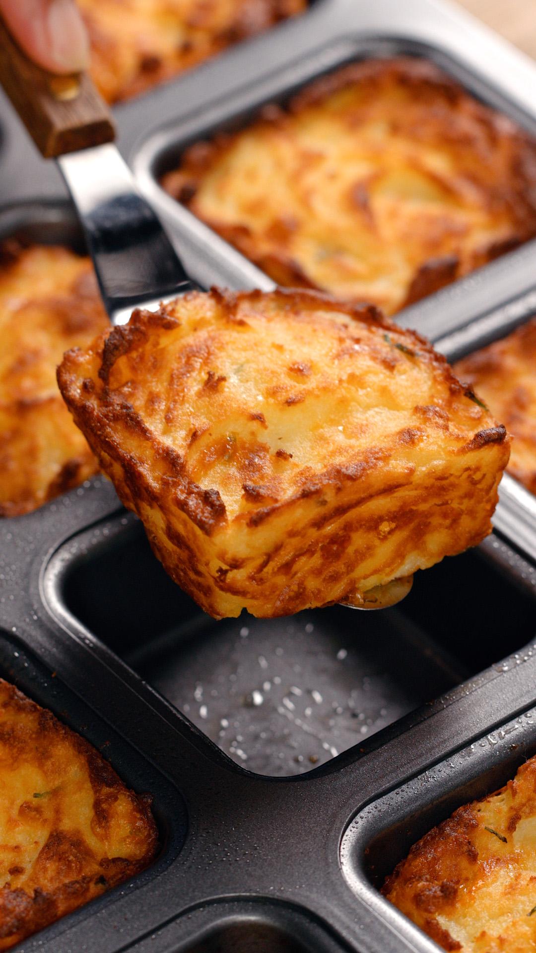 Cheesy Mashed Potato Squares