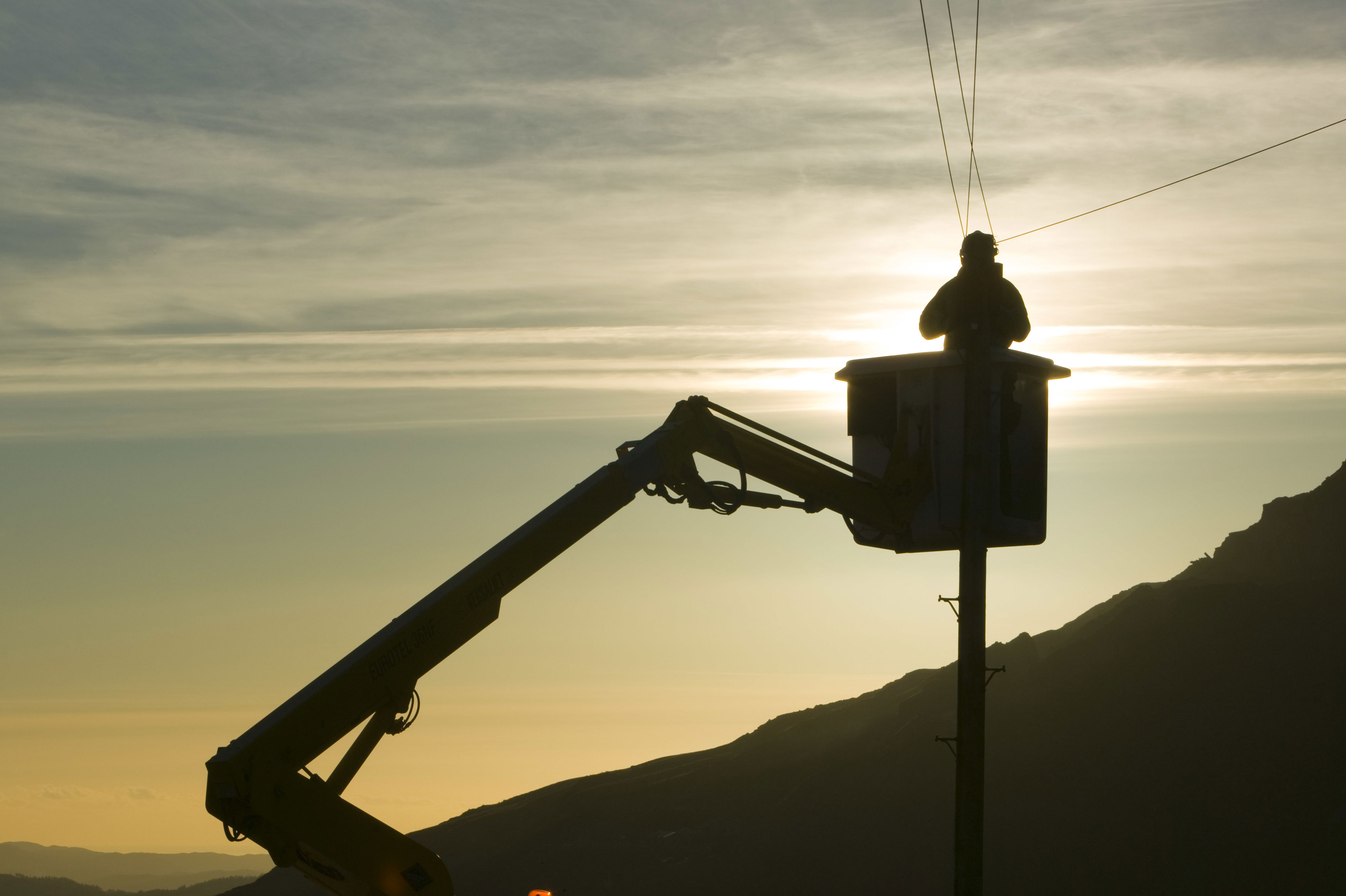 BT jobs and careers: telecoms provider to hire 600+ apprentices and ...