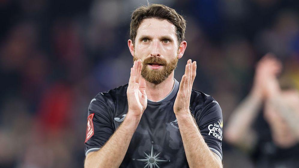 Allen remains sidelined as Cooper close to full fitness