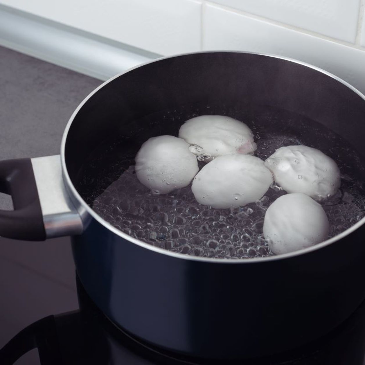 Cuisson des œufs : quelle est la méthode "parfaite" pour cuir des œufs ...