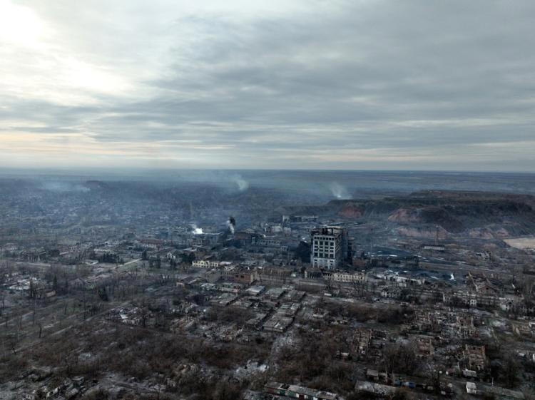 Guerre en Ukraine : la prise de Toretsk revendiquée par les Russes ...