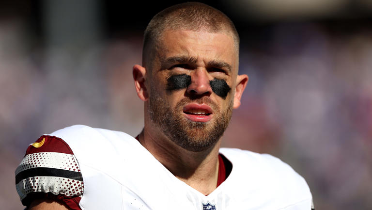 Commanders TE Zach Ertz Sends 2-Word Message on Possible Return Commanders TE Zach Ertz Sends 2-Word Message on Possible Return