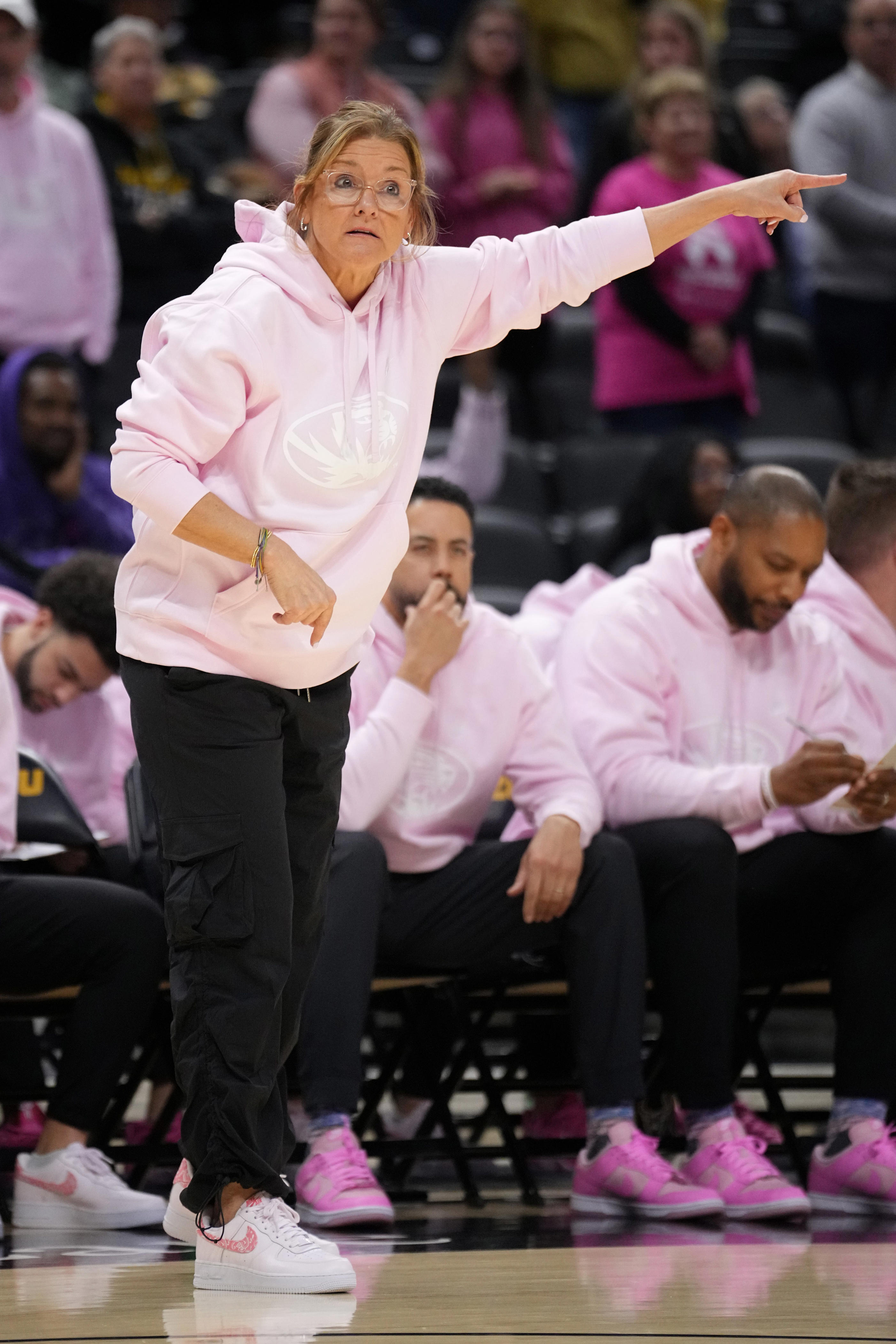 Southern Illinois transfer Gift Uchenna commits to Wisconsin women's ...