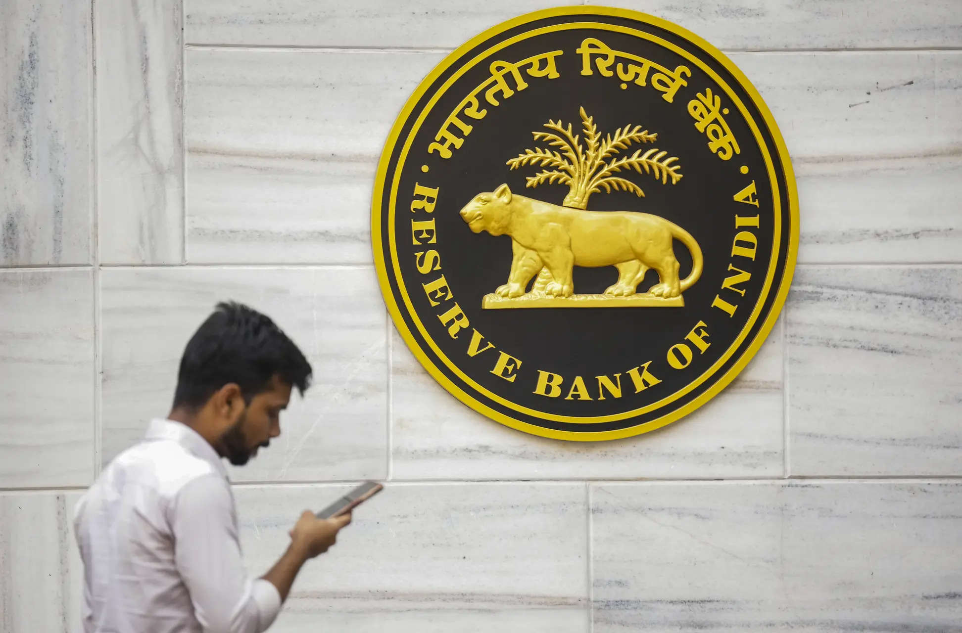 Sebi-registered non-bank brokers can directly access NDS-OM: RBI