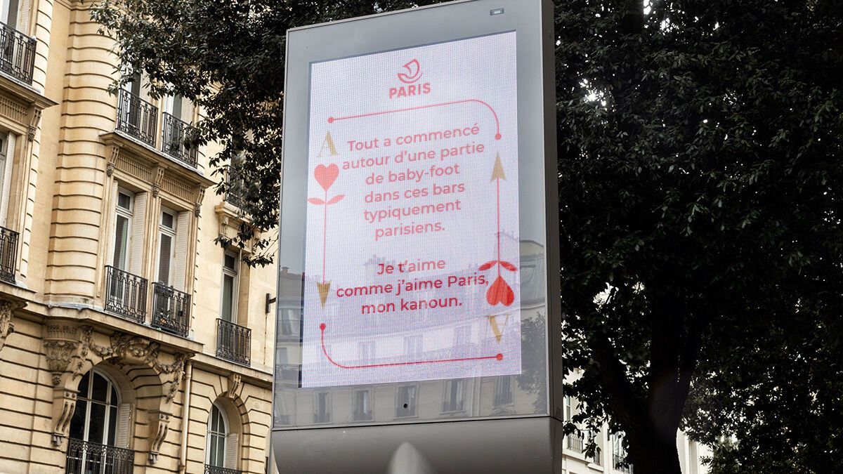 Paris : pour la Saint-Valentin, déclarez votre amour sur les panneaux ... Paris : pour la Saint-Valentin, déclarez votre amour sur les panneaux ...