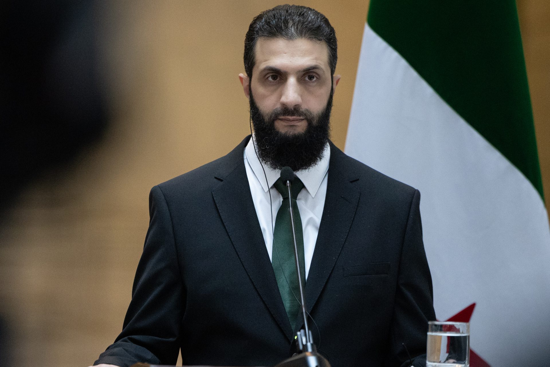 Ahmed al-Charaa : qui est le nouveau dirigeant du gouvernement de ...