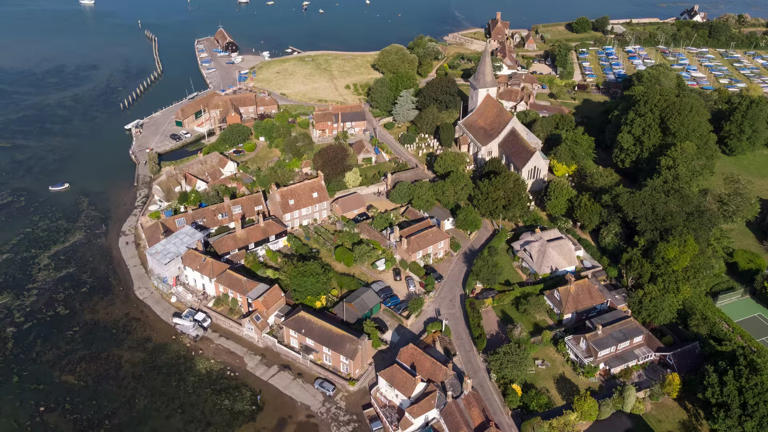 Archaeologists have just discovered the residence of Harold II, the ...