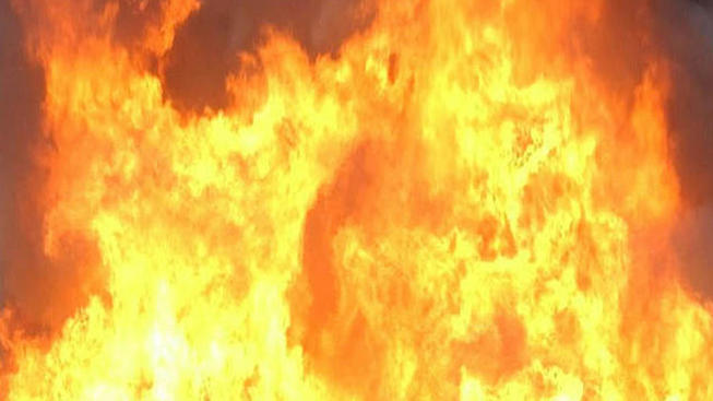 2 people found dead after house fire in Chelsea, Vt.