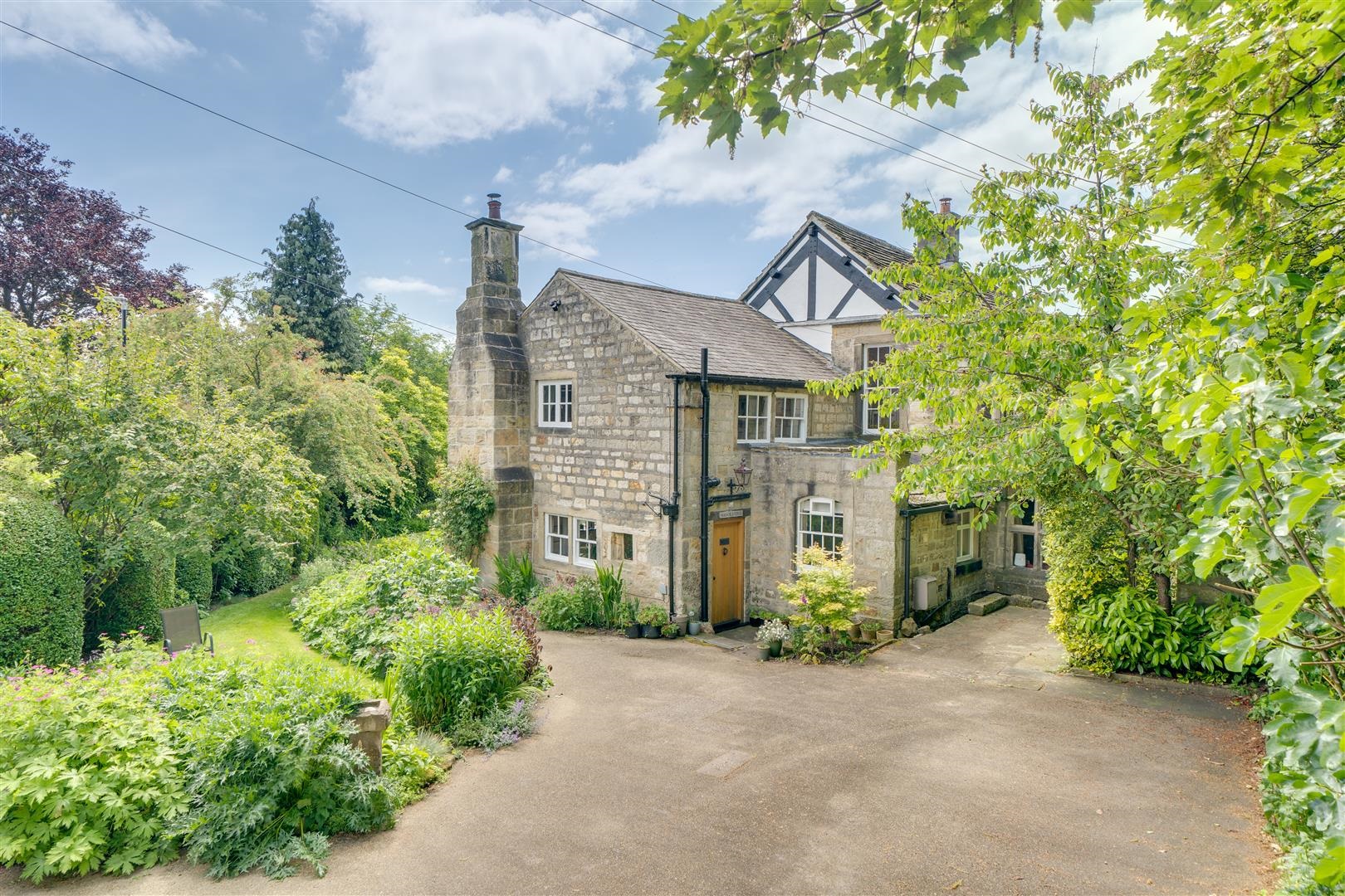 Unique properties: Oldest house in Horsforth goes on the market – five ...