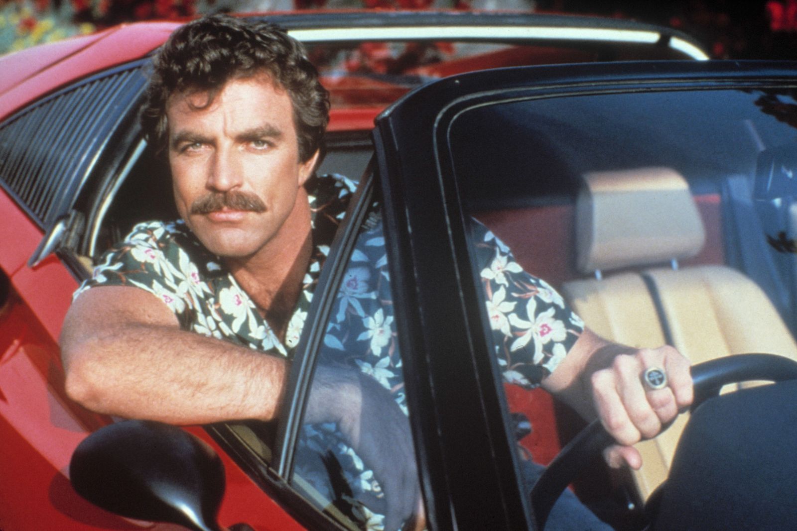 10 Actors Who Failed Miserably At Movies but Were Successful TV Stars