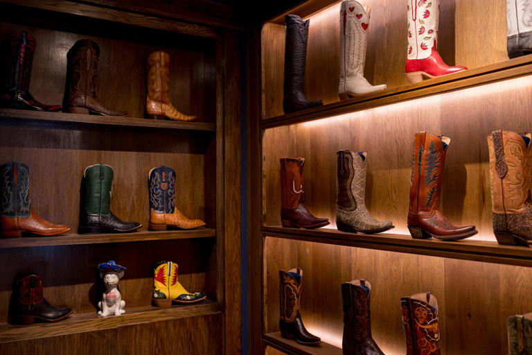 Lucchese opens high-end boot, apparel store in Downtown El Paso