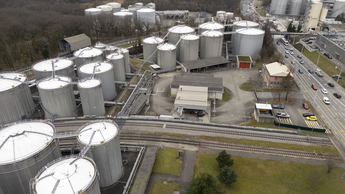 Pas pour tout de suite: Genève veut urbaniser le secteur des citernes à ...