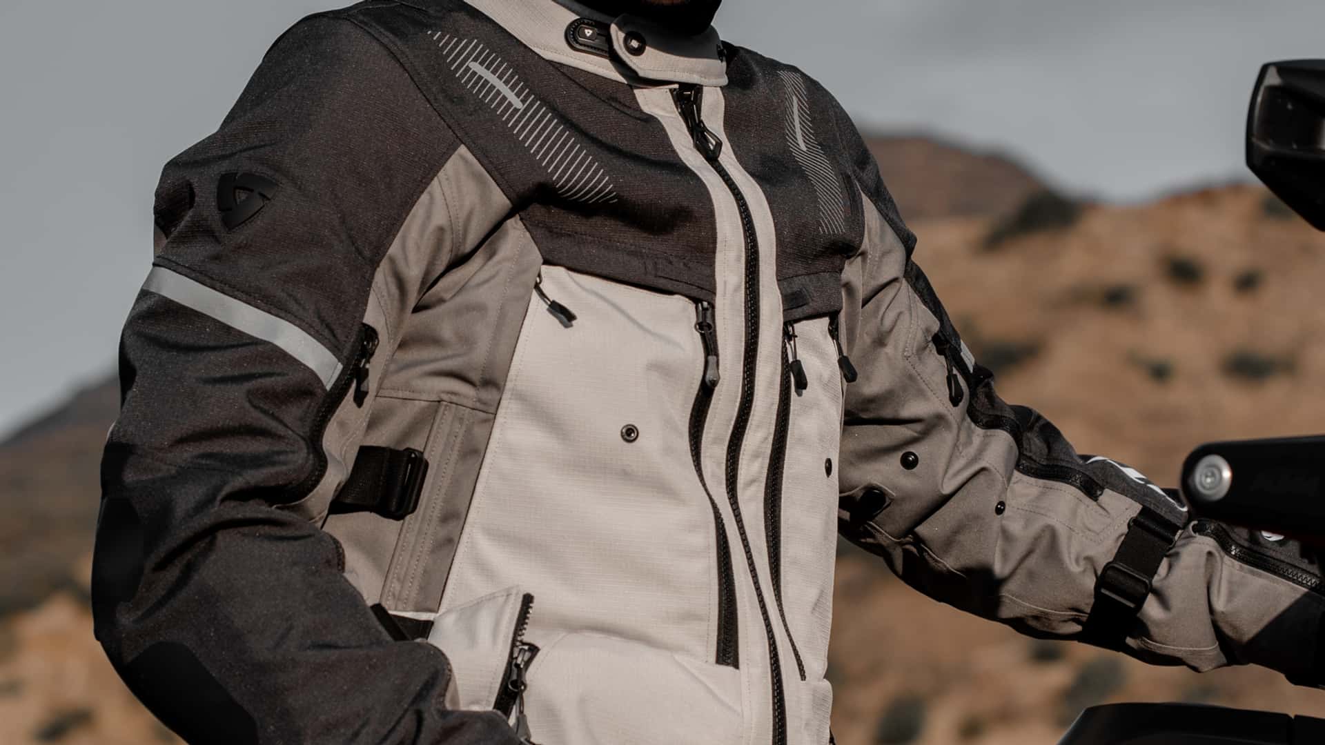 REV'IT!'s New Sand 5 Off-Road Motorcycle Jacket Looks Ready for Any ...