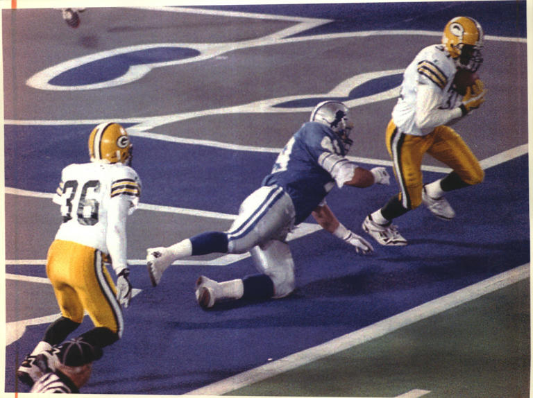 31 years ago, new Hall of Famer Sterling Sharpe helped ignite the Green ...