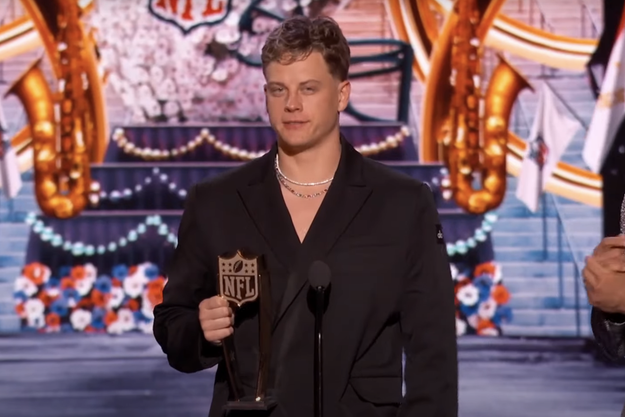 "You Are My Best Friend": Bills QB Josh Allen And Hailee Steinfeld Made ...