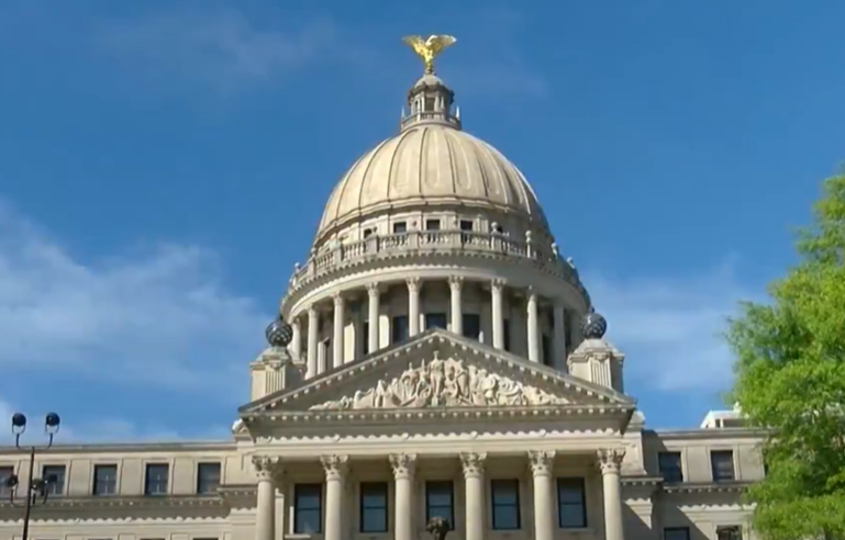 Mississippi Senate passes $538 million tax cut bill