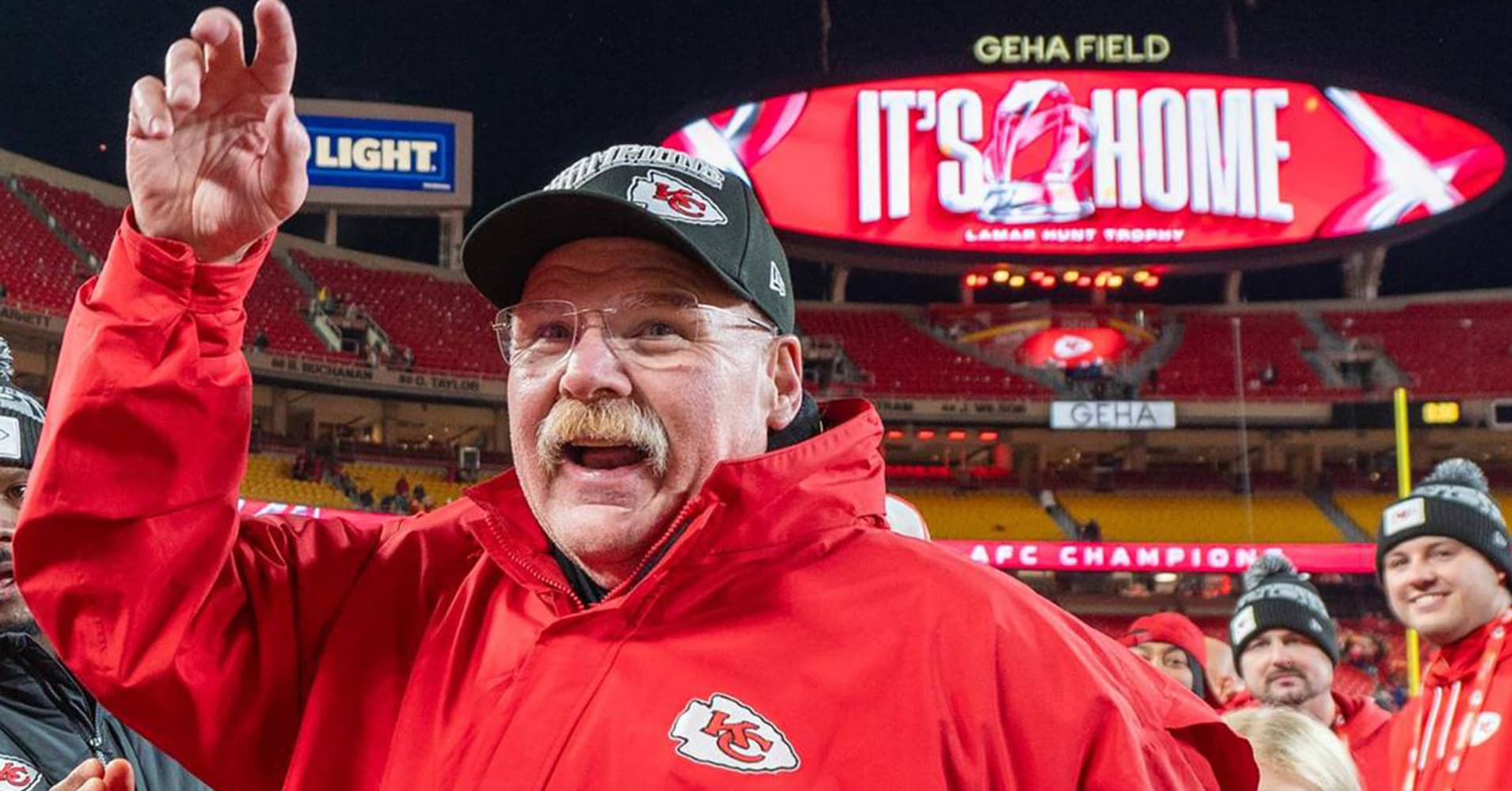 Chiefs coach Andy Reid uses 1 simple tactic to build trust with his ...