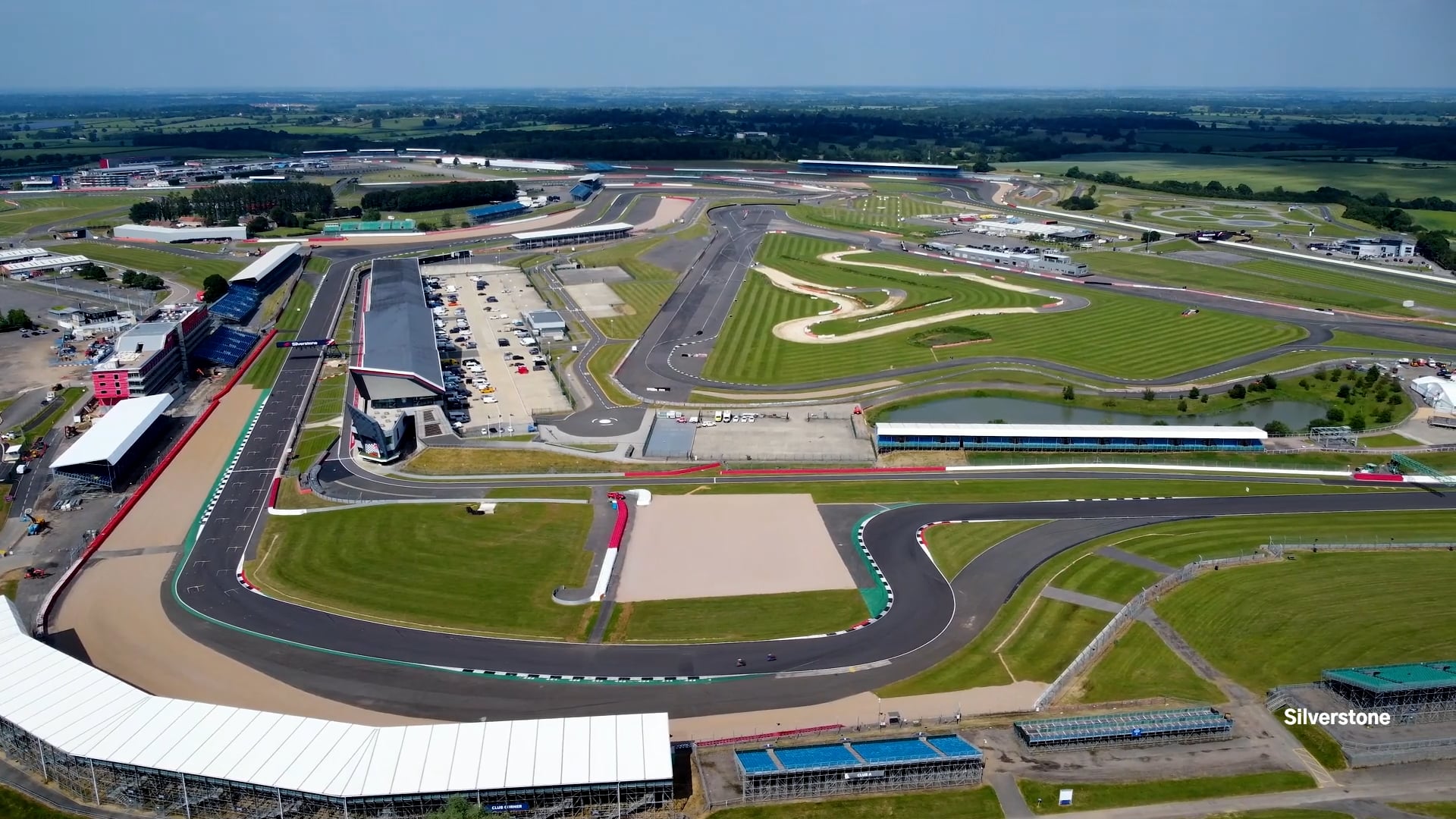 De Mónaco a Monza: pistas emblemáticas de la F1 a vista de dron