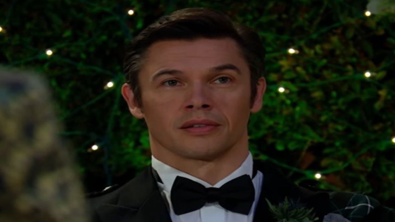 Days Of Our Lives February 6 Episode Recap: Alex and Stephanie Rush Joy ...