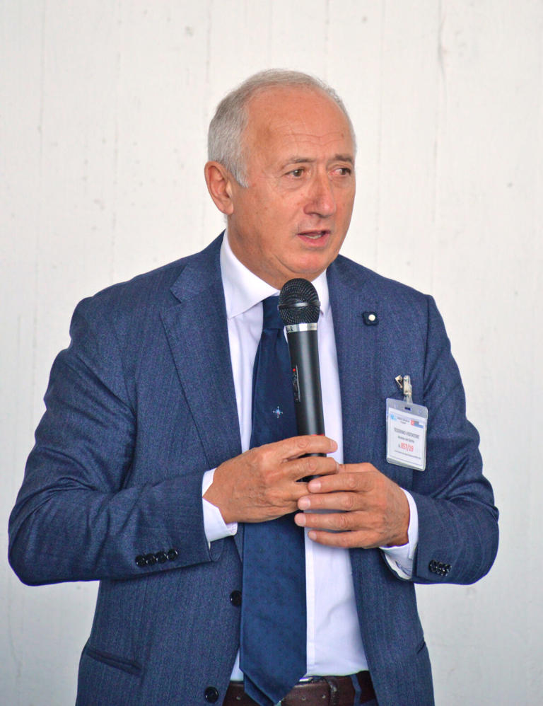 Regione Marche, approvato il piano per il reinserimento delle persone ... Regione Marche, approvato il piano per il reinserimento delle persone ...