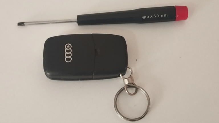 How To Change The Battery In An Audi Key Fob
