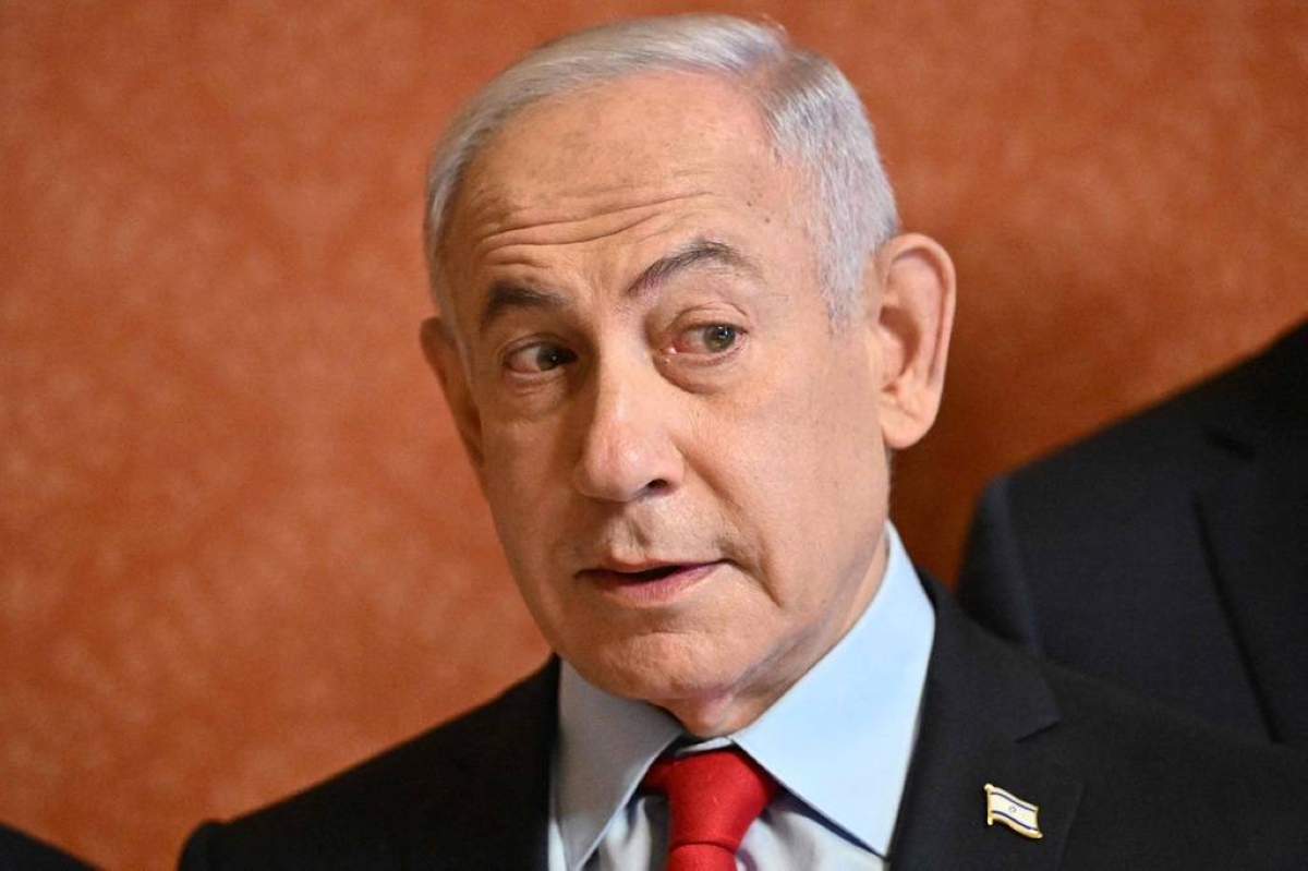 Netanyahu gives golden pager to Trump as gift