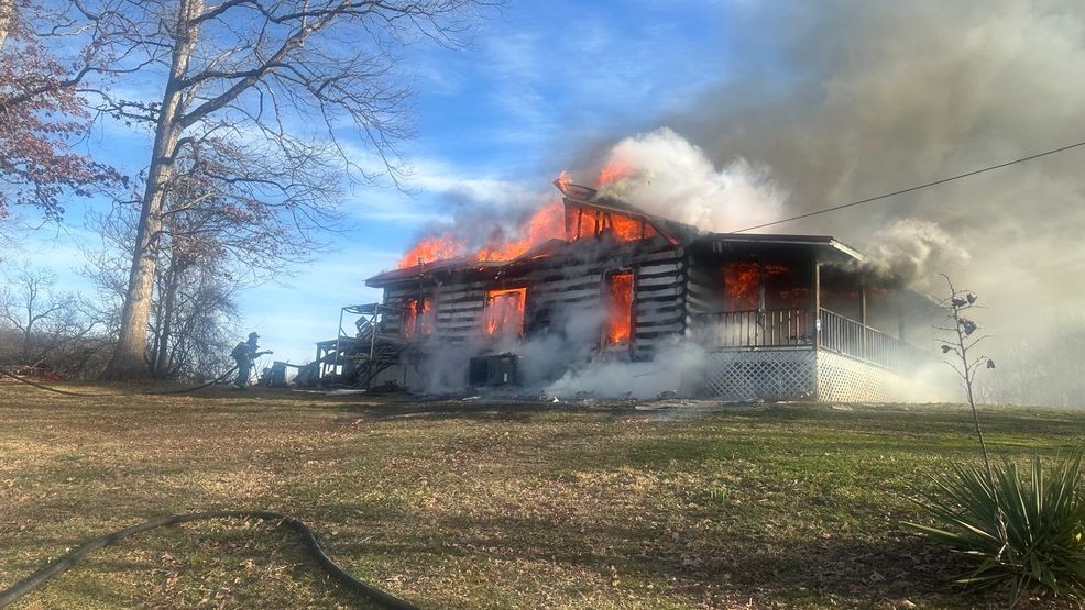Emergency crews knock down house fire in Cross Lanes