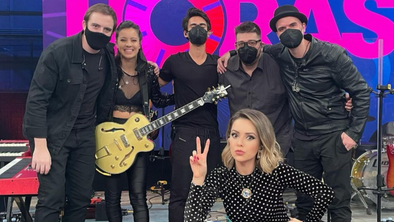 Baterista e primo de Sandy e Junior chama atenção durante show no BBB ...