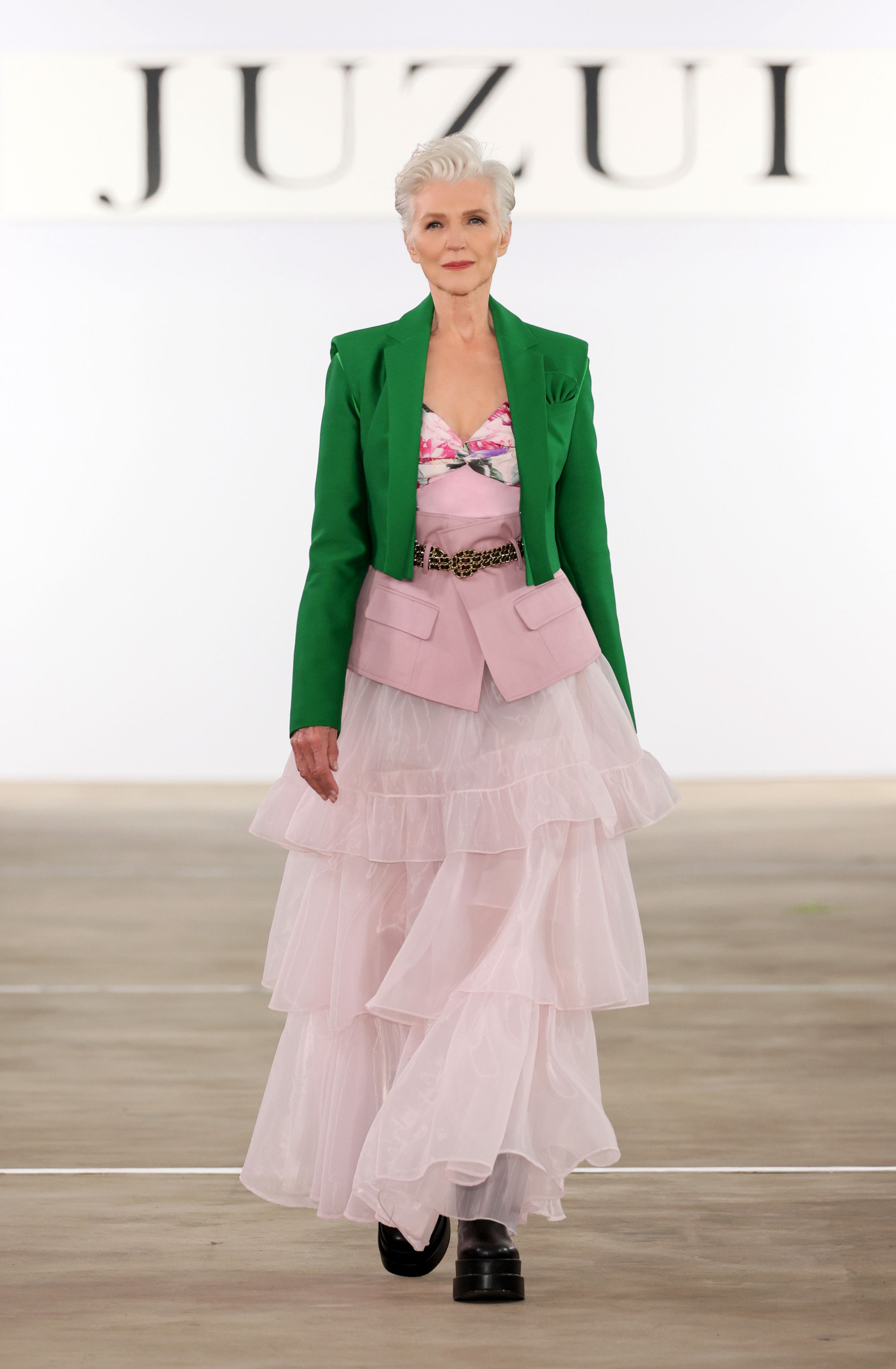 Elon Musk’s model mom, Maye, returns to the runway at NYFW