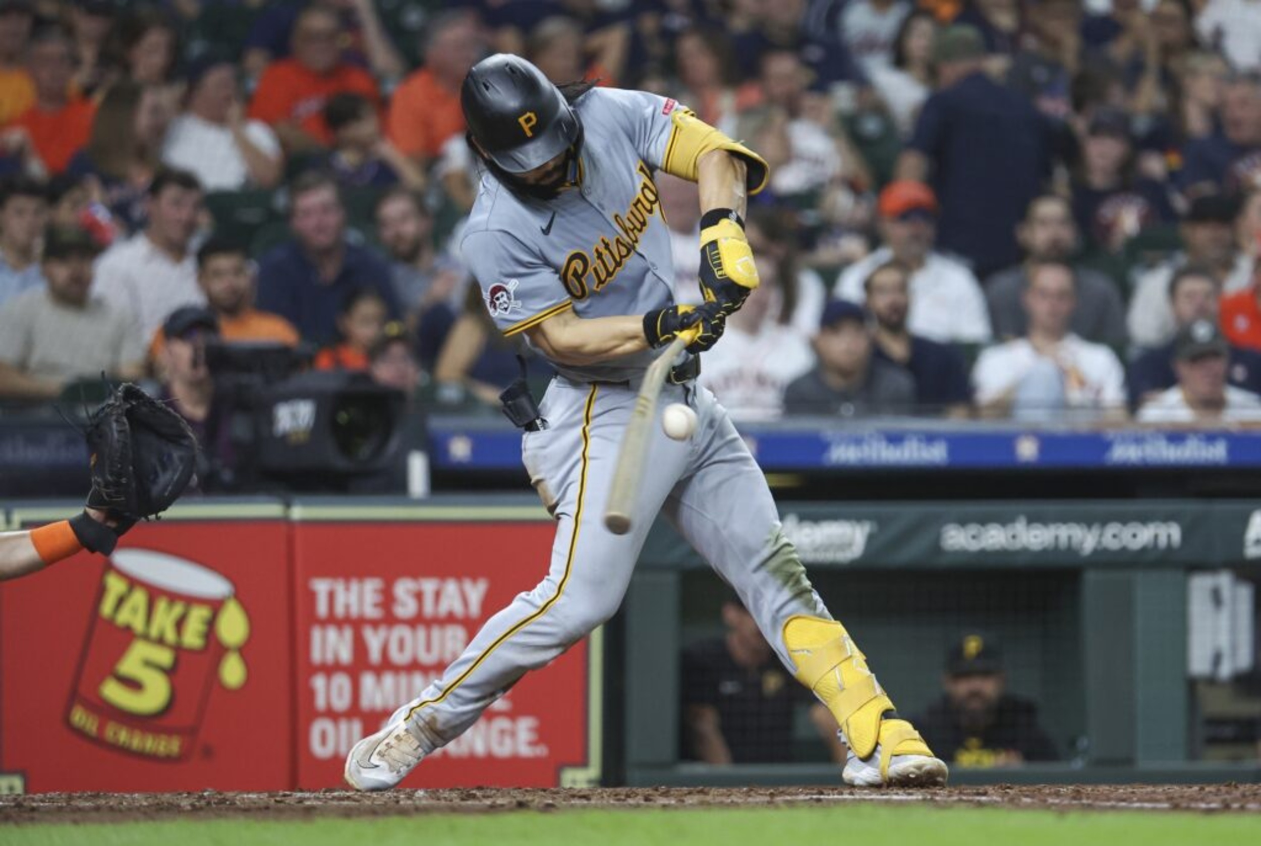 Padres, Connor Joe Agree to Major League Contract