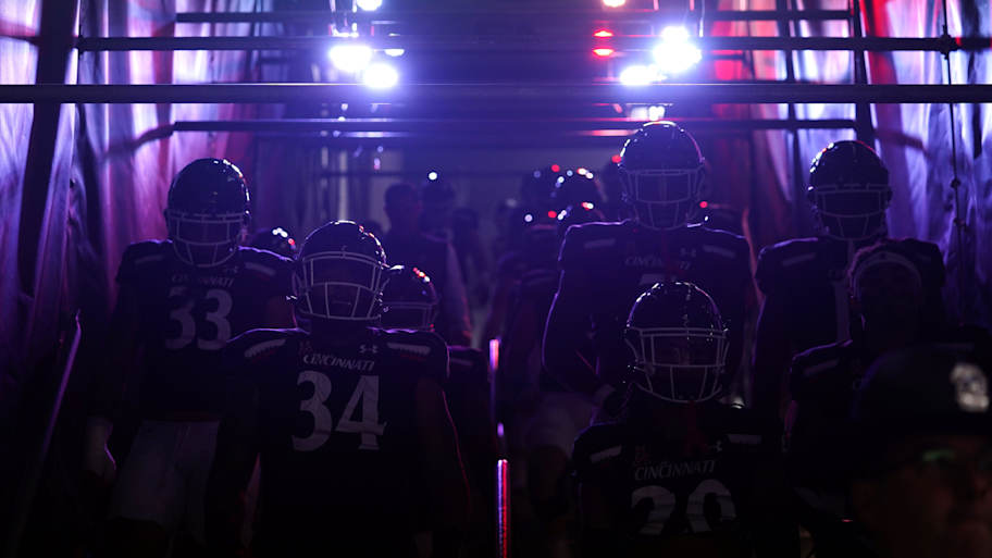 Watch: New Cincinnati Football Stars Tawee Walker, Taran Tyo Putting Up ...