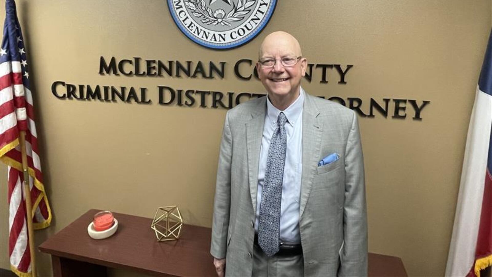 McLennan County DA investigator honored with career achievement award