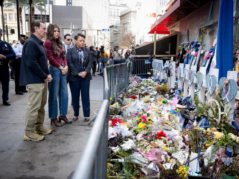 Super Bowl honors victims, first responders of New Orleans terror attack