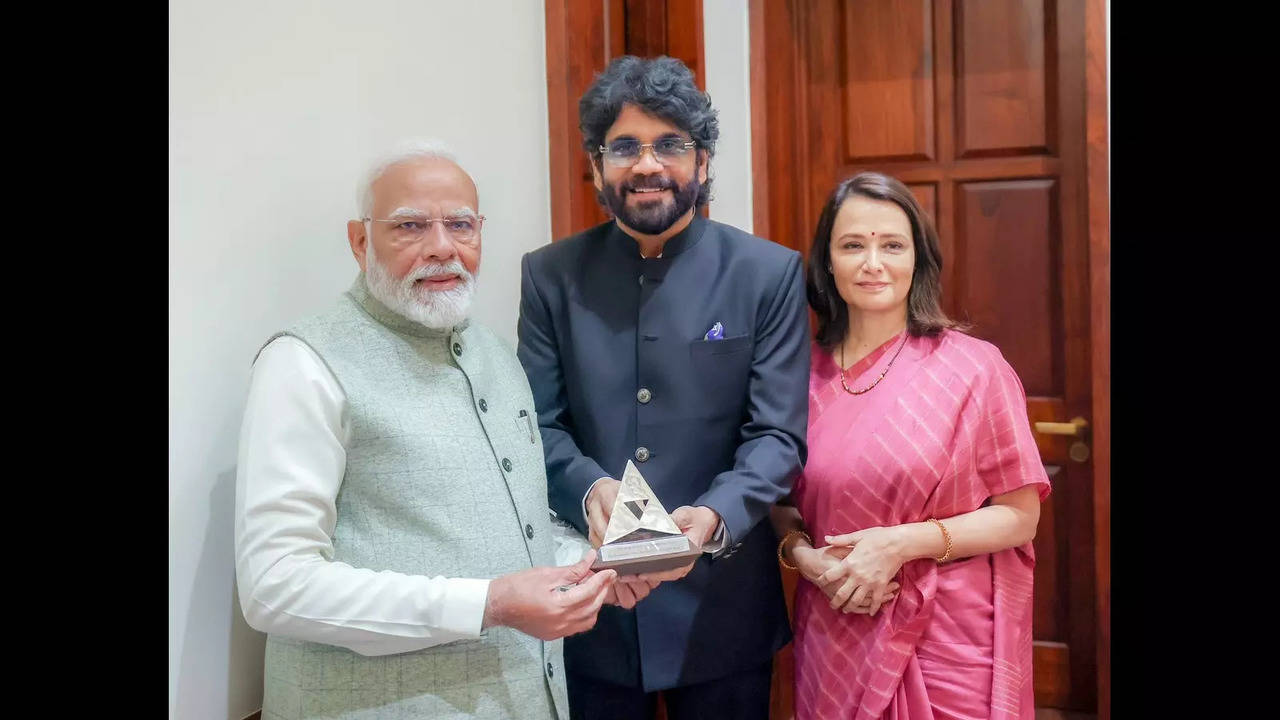 Nagarjuna Gifts PM Narendra Modi A Book On Legendary Akkineni Nageswara ...