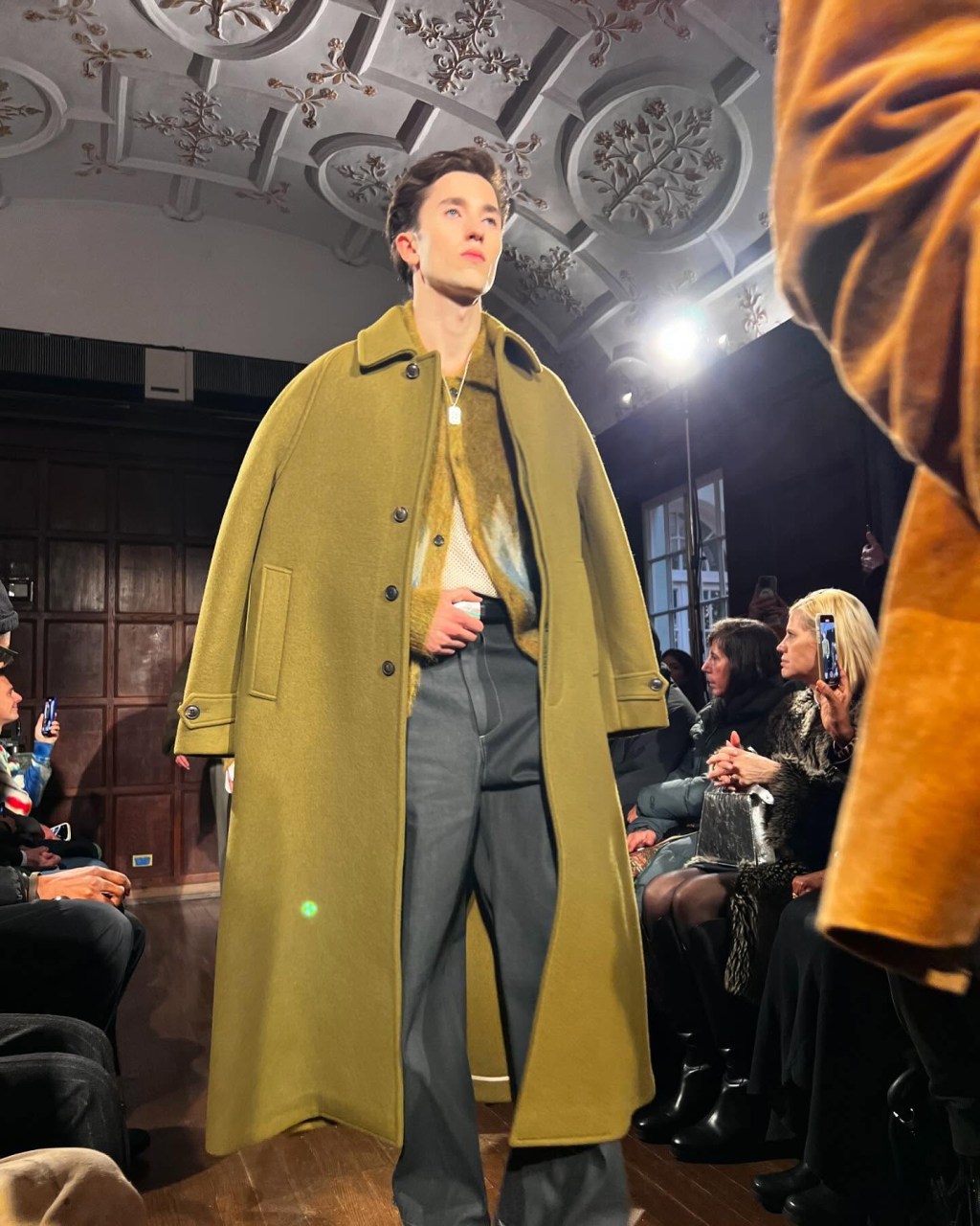 Brendan Fraser makes rare appearance at NYFW to support model son Holden