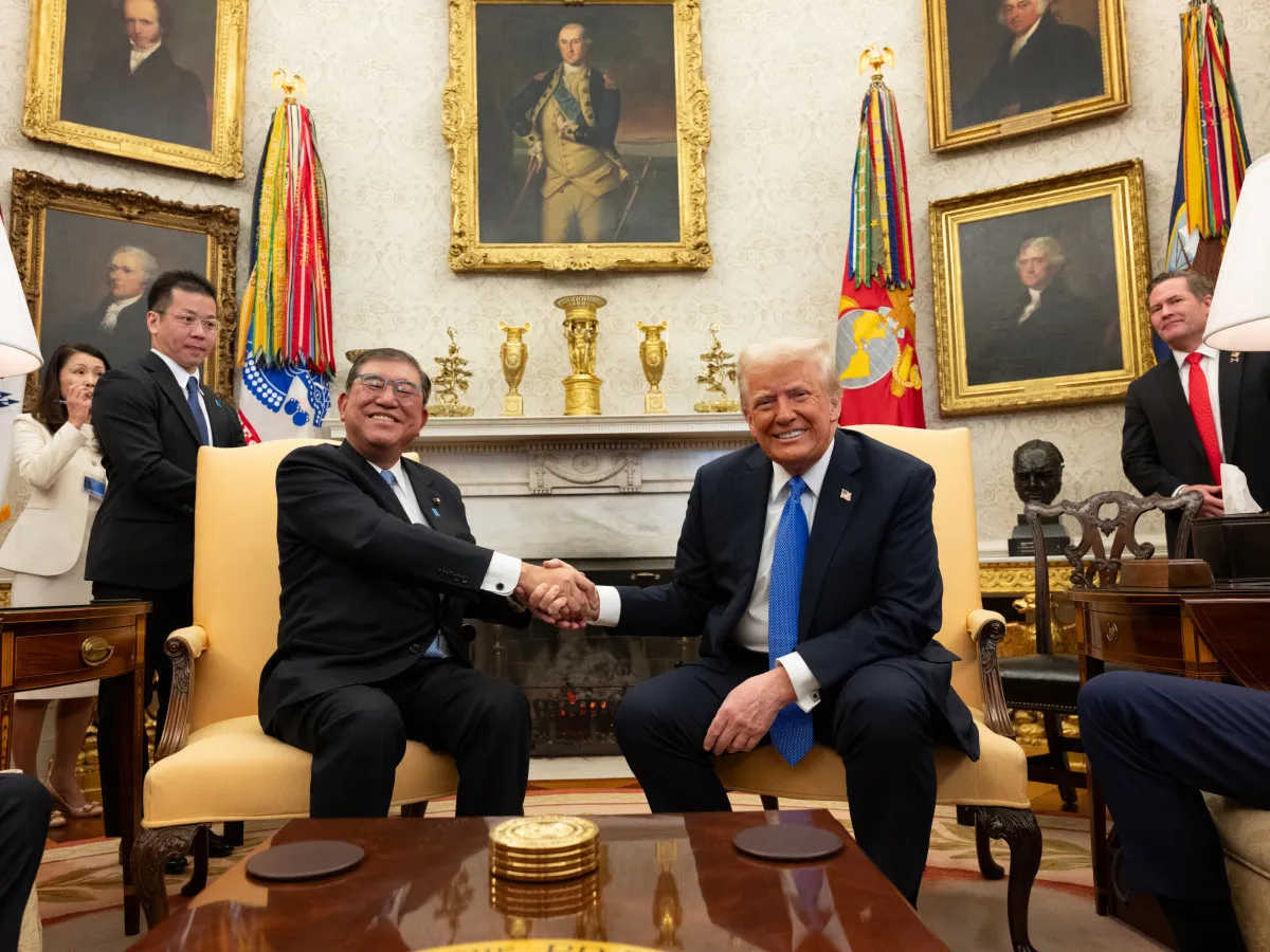 Trump vyhlásí odvetná cla pro řadu zemí. EU stahuje ocas a sníží cla na ...