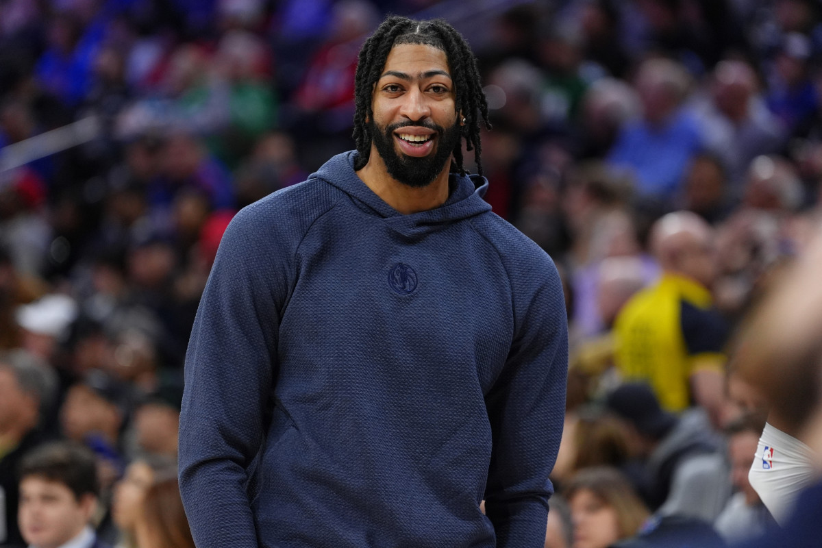 Anthony Davis Confirms Debut for Mavericks