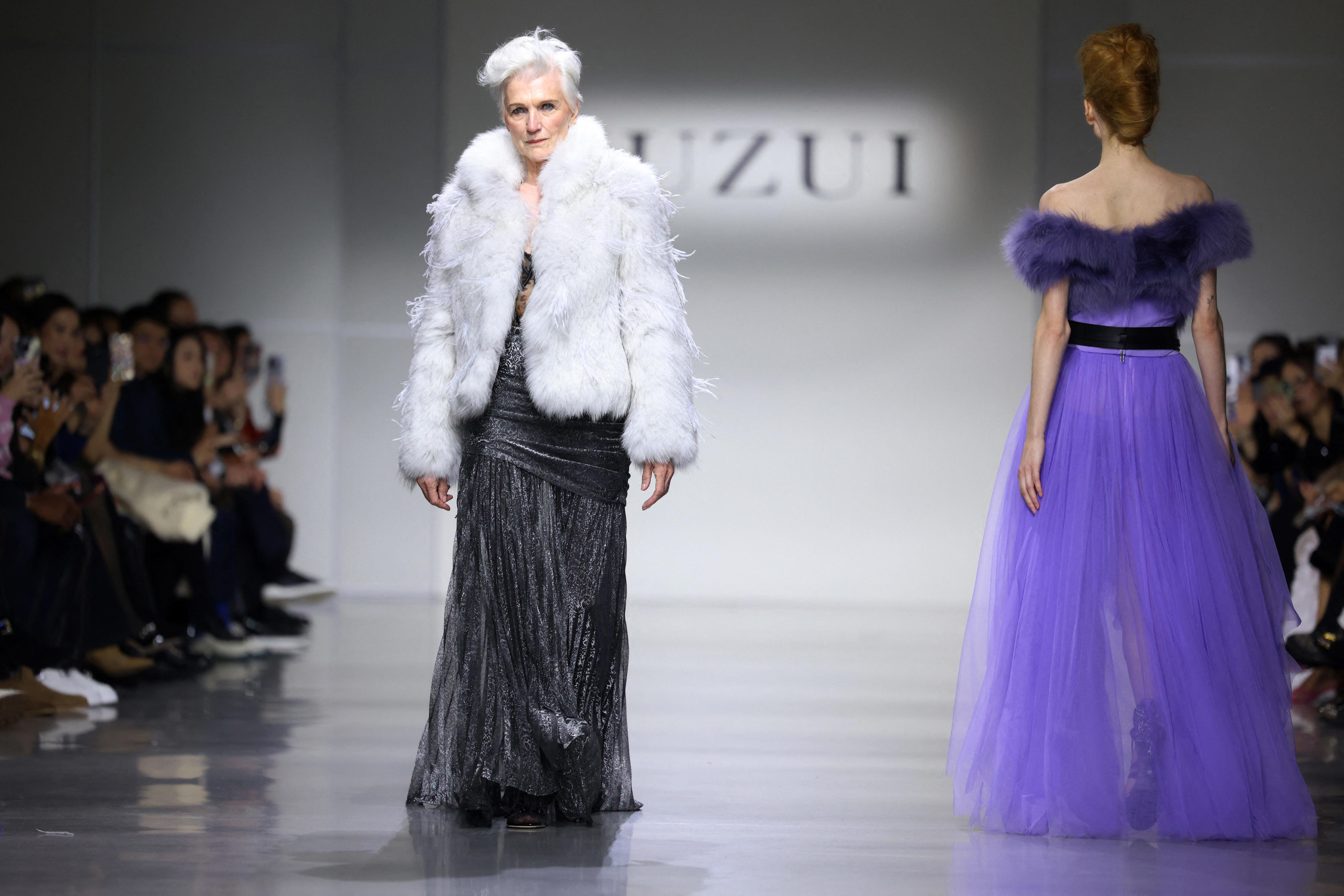 Elon Musk's model mom Maye Musk walks runway at fashion week amid ...