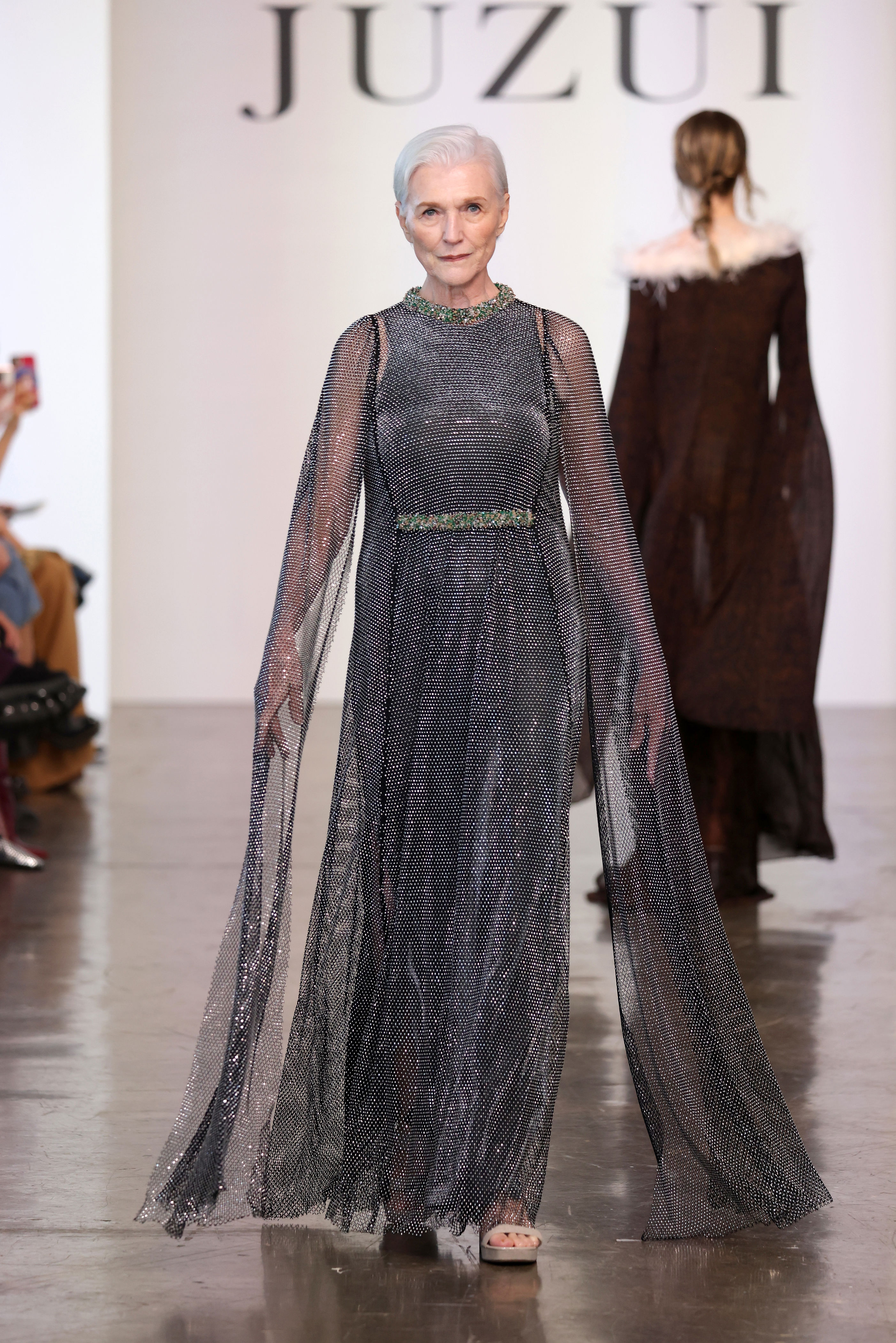 Elon Musk’s model mom, Maye, returns to the runway at NYFW
